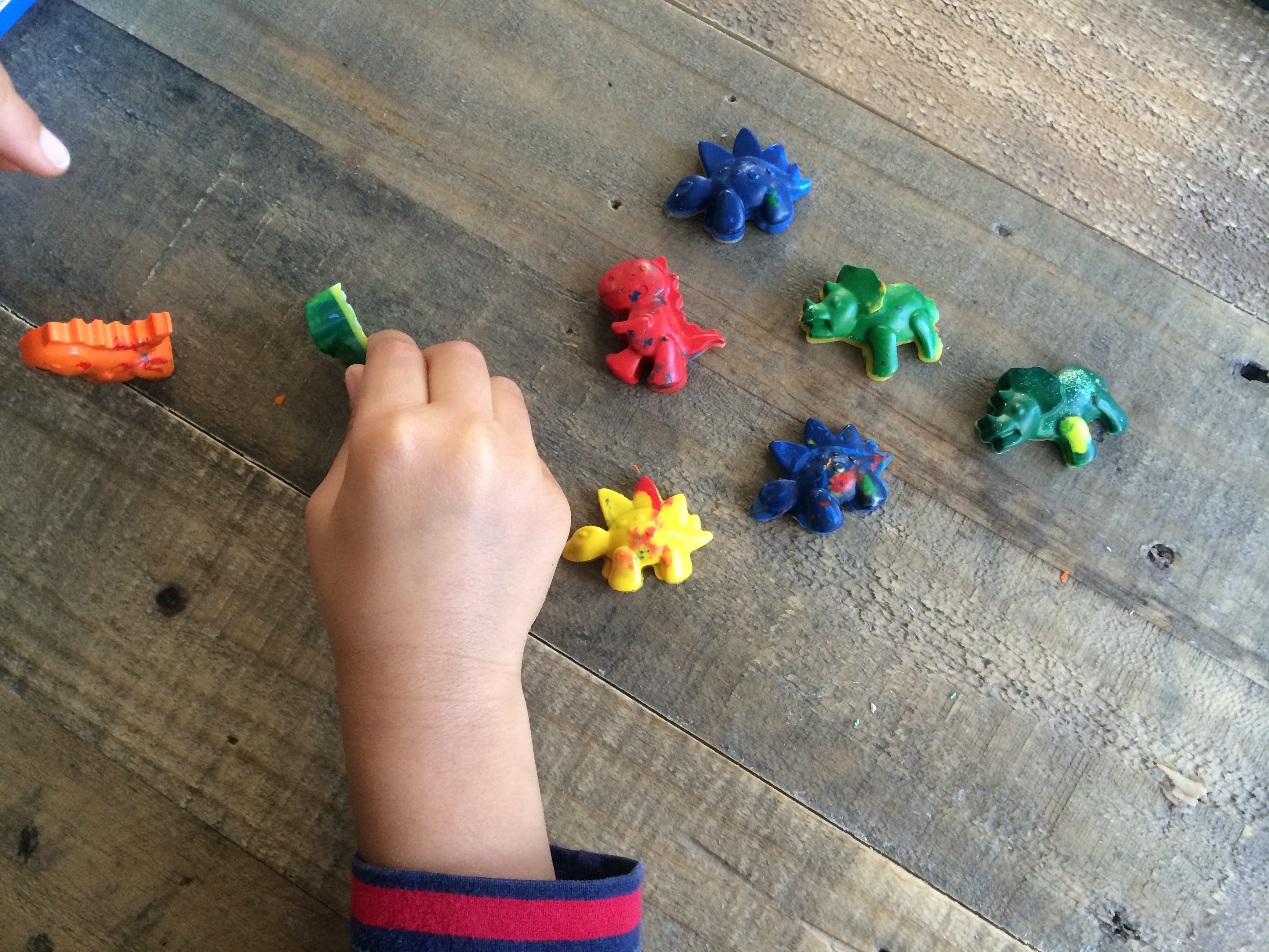 How to Make Your Own Crayon Shapes | Crayons and Croissants